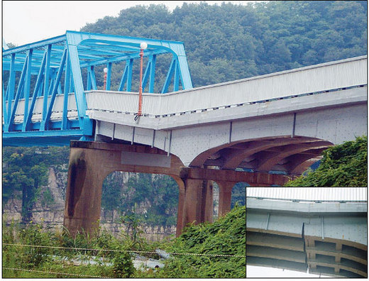 Four Rivers bridge crisis : Arts & Entertainment : News : The Hankyoreh